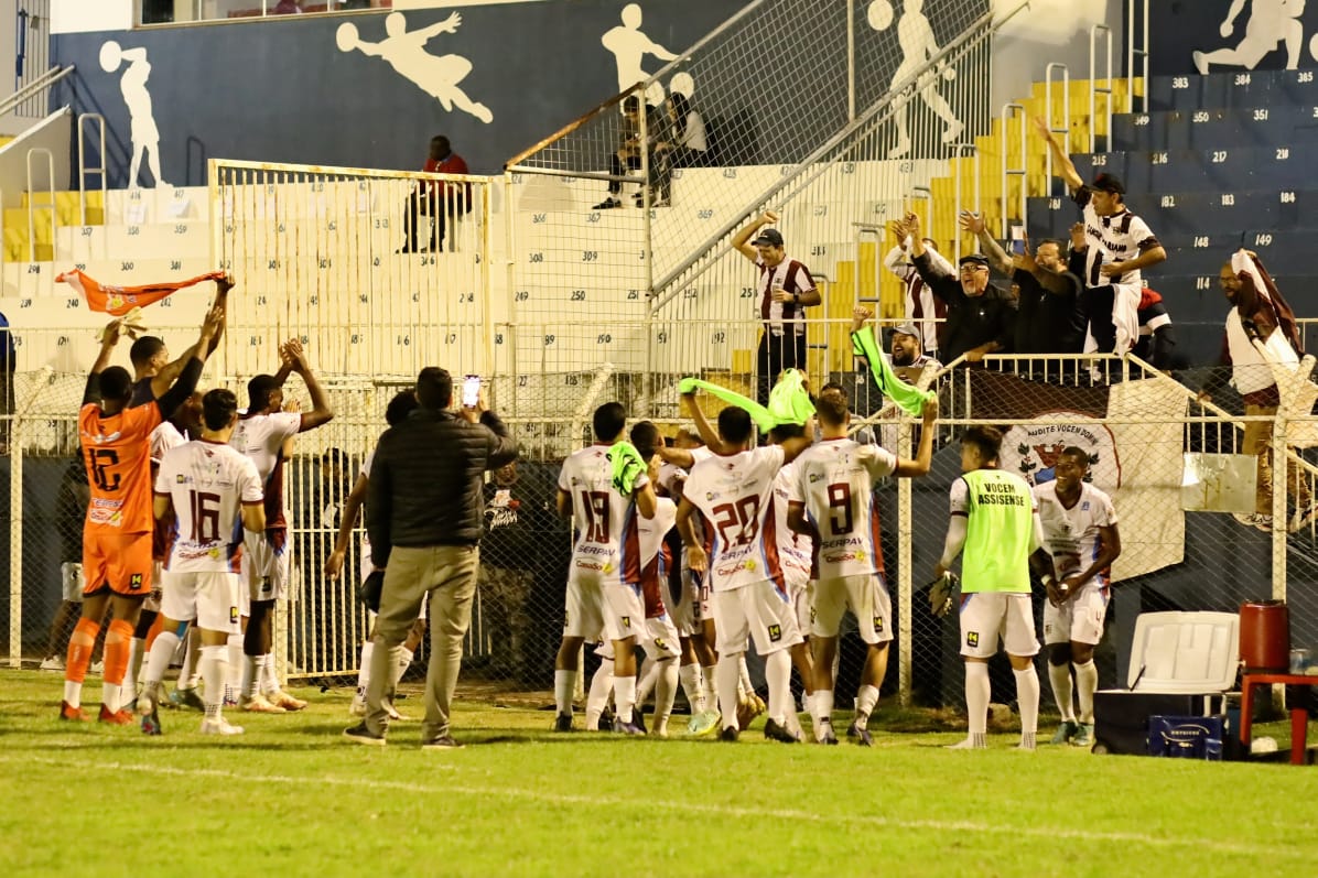 316 – VOCEM conquista mais uma vitória com três gols no segundo tempo ...